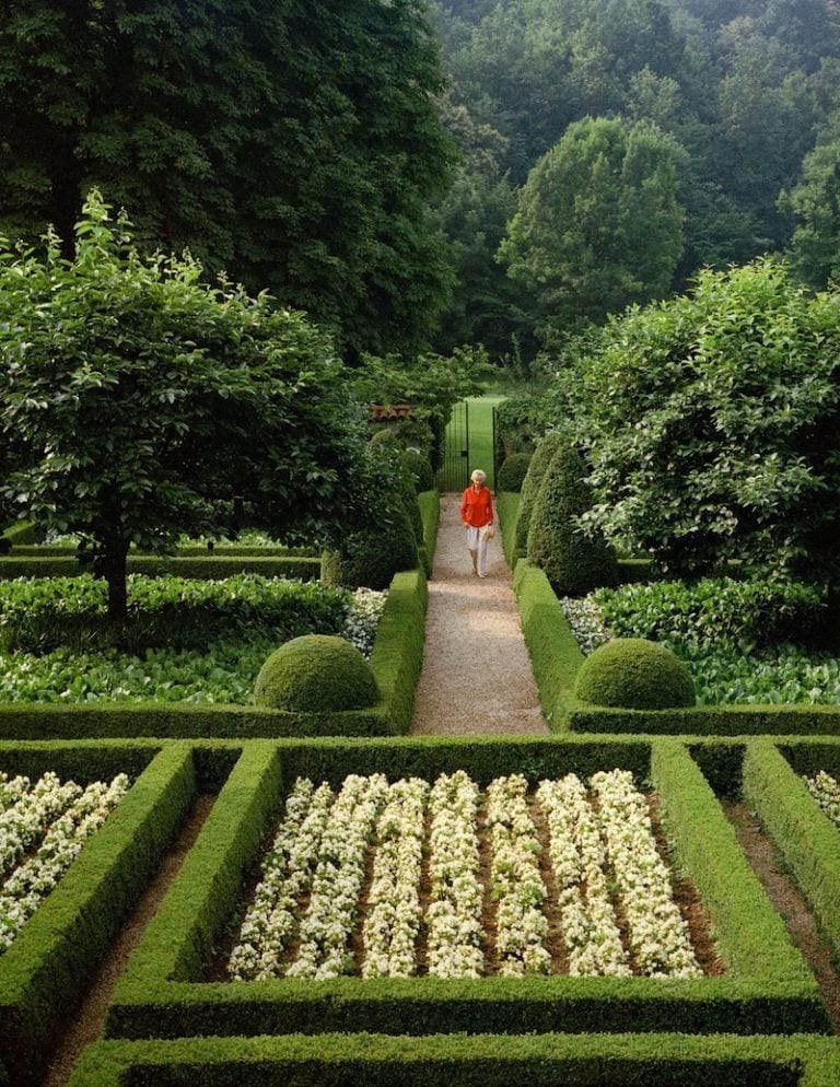 The Most Exquisite Gardens and Landscaping Ever! - Laurel Home