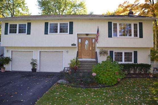 Our Modest Starter Home Might Be Our Forever Home. - Laurel Home