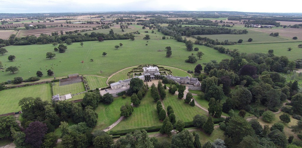 Amazing Classical Architecture and Gardens In England - Laurel Home