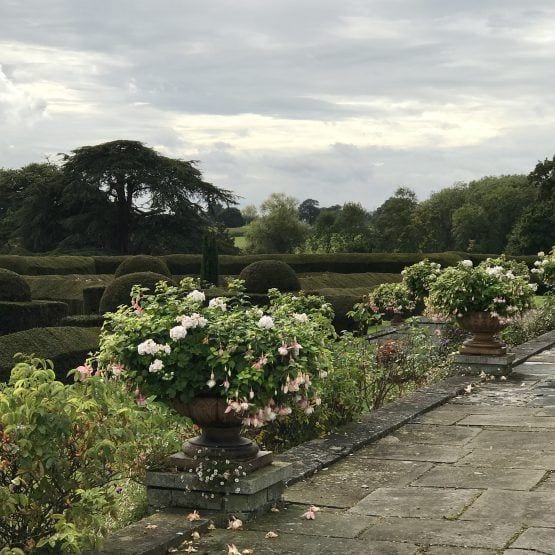 Amazing Classical Architecture and Gardens In England - Laurel Home