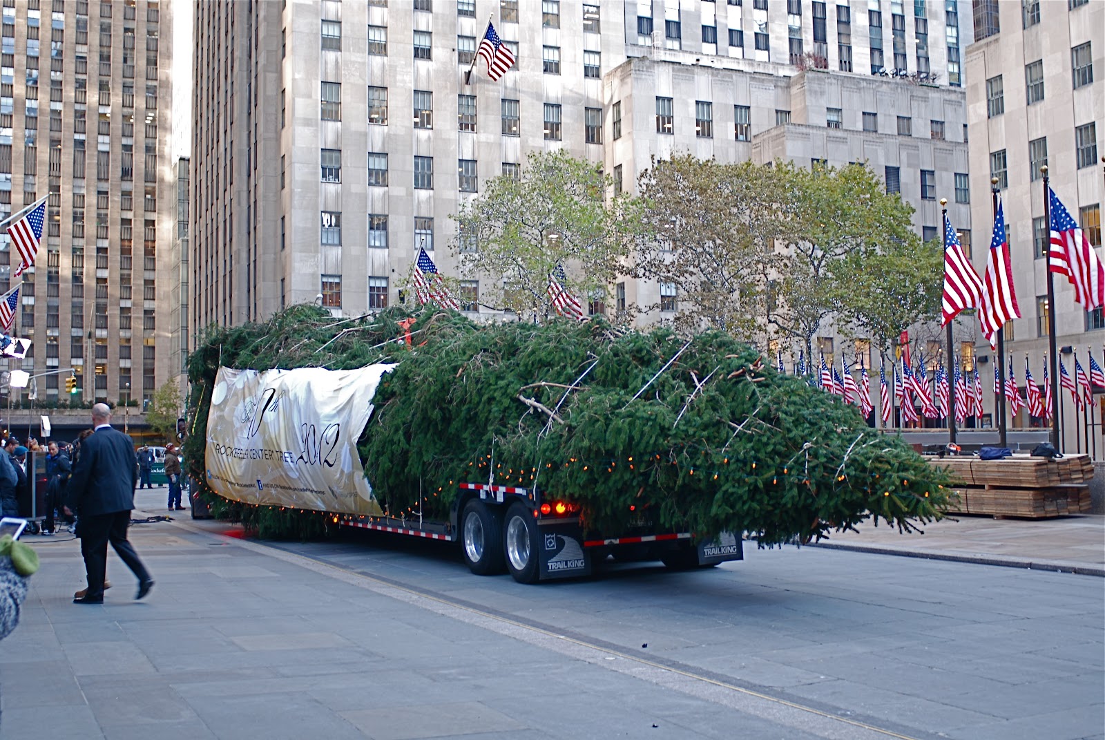 Is Christmas Peace An Impossible Fantasy? - Laurel Home