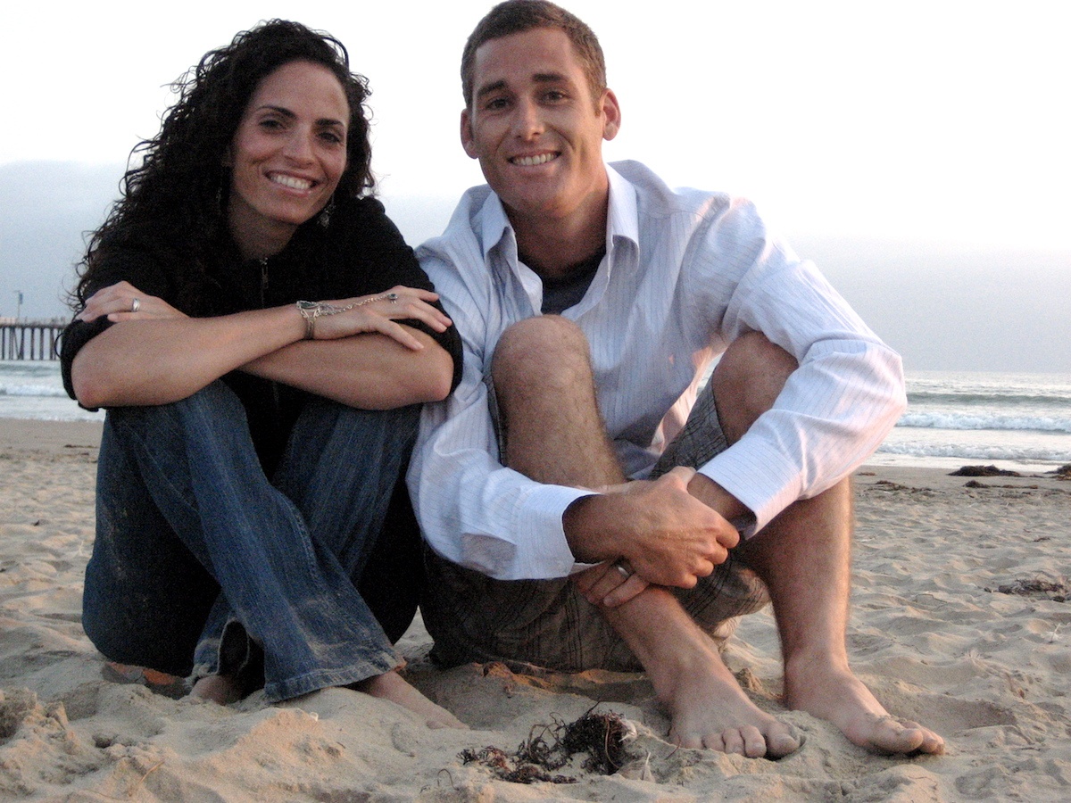 A Gorgeous Modern Rental Home With A Tacky Kitchen - Laurel Home