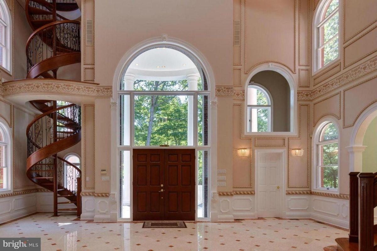 But, WHY is it Bad Architecture? I'll Tell You Why. - Laurel Home