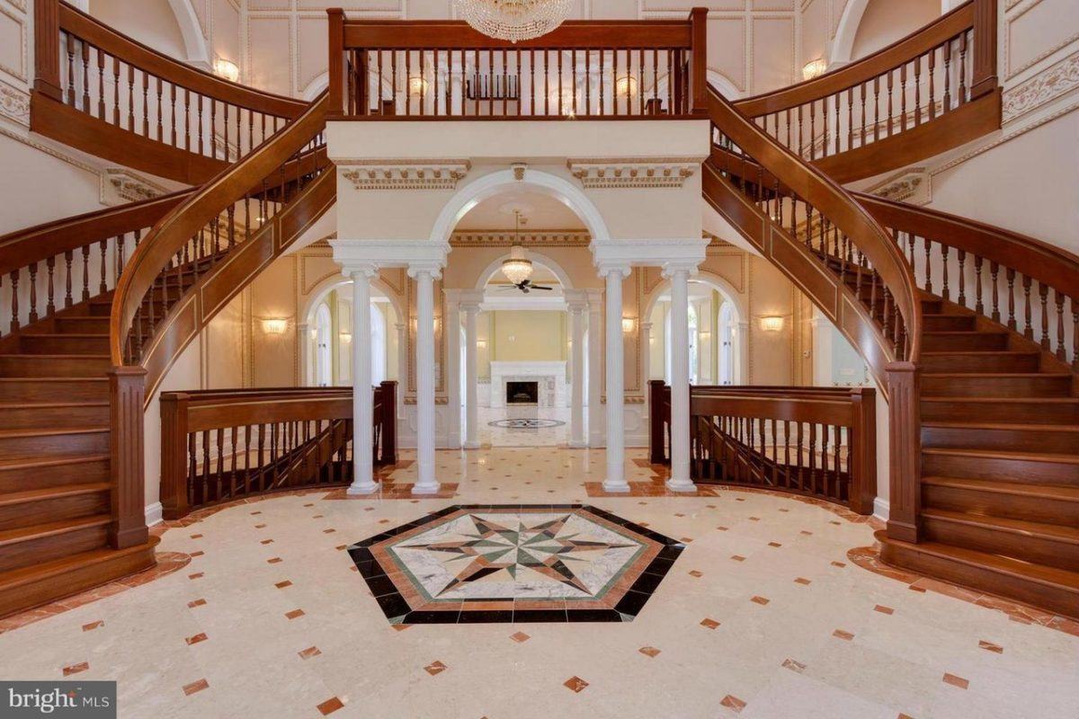 But, WHY is it Bad Architecture? I'll Tell You Why. - Laurel Home