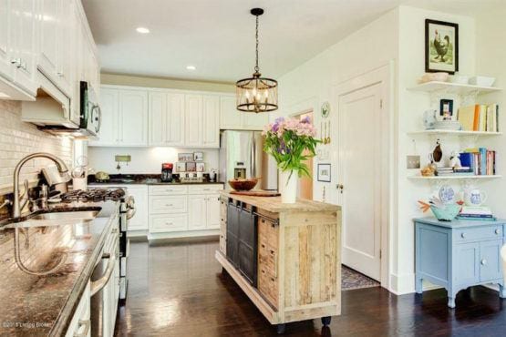 They Did It Again! A House Flip Done Right! - Laurel Home