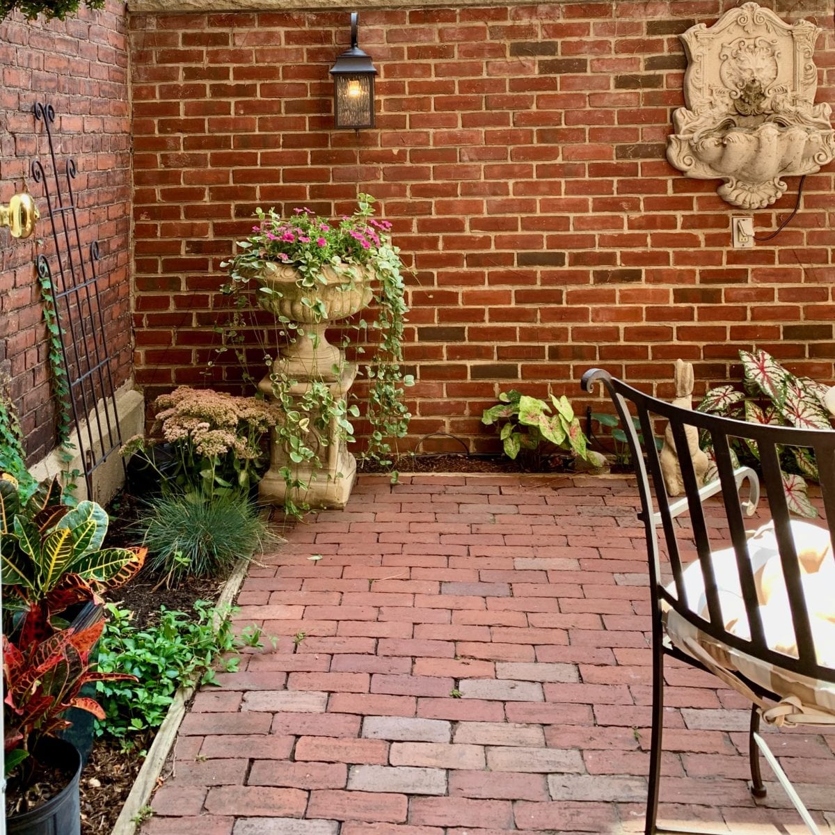 The Ultimate Guide For A Small Patio Garden - Laurel Home