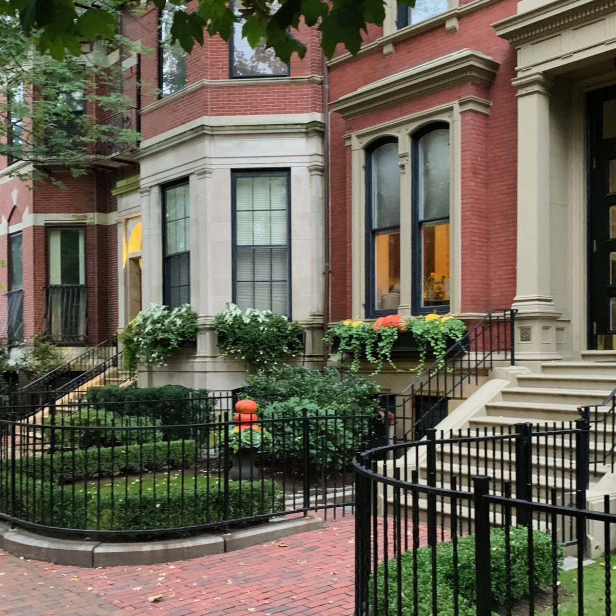 Boston Marathon 2021 + Back Bay Houses Early Fall - Laurel Home