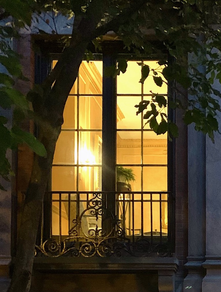 Boston Marathon 2021 + Back Bay Houses Early Fall - Laurel Home