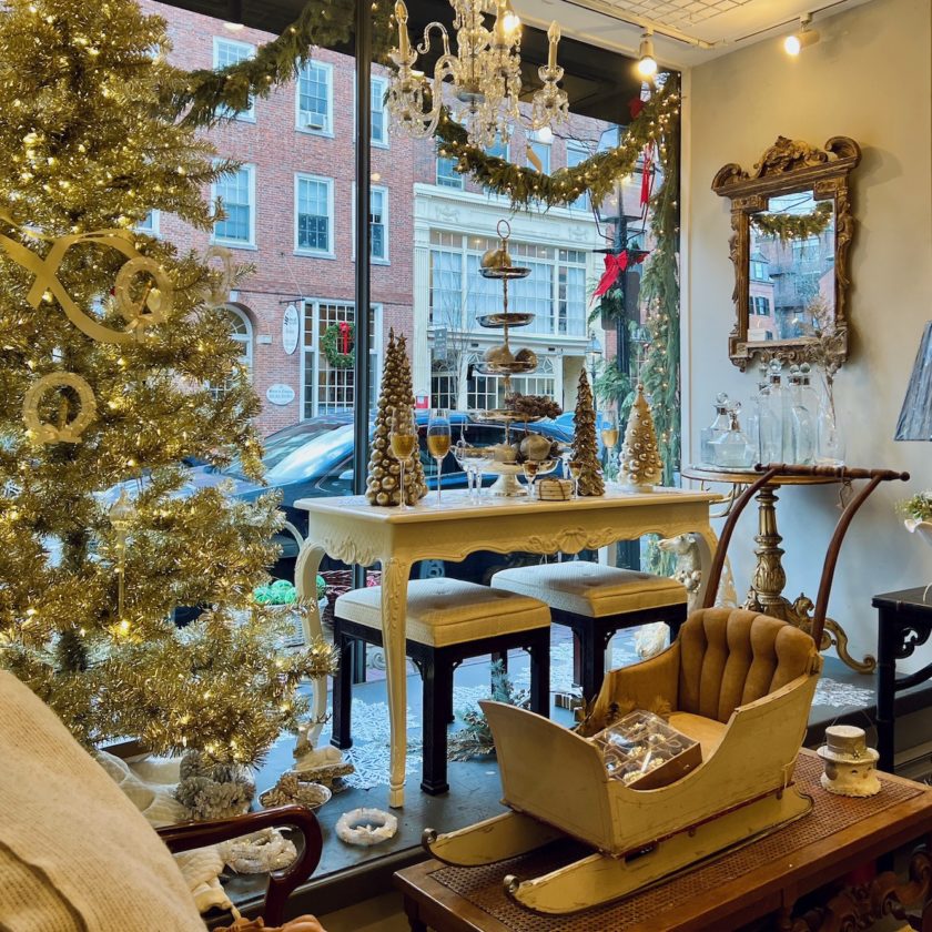 Beautiful Boston Holiday & Christmas Decor 2022 - Laurel Home
